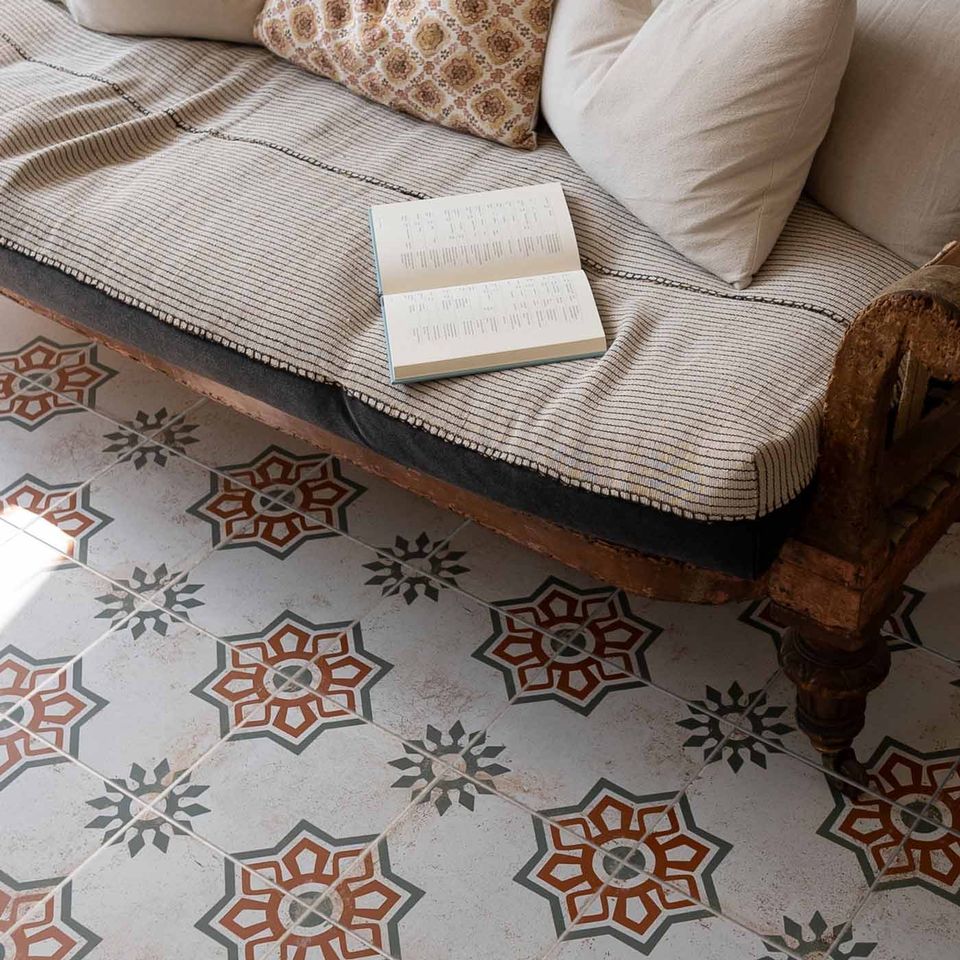 Belleville Rennes Green tile | 22.5x22.5cm Victorian Tile — Tile.co.uk