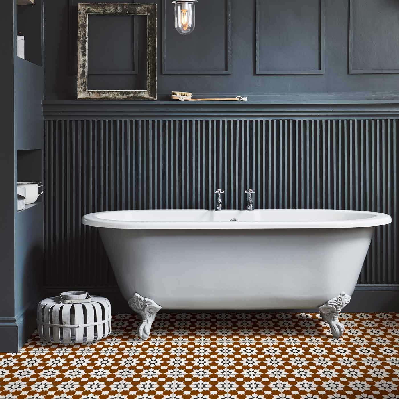 Belleville Vendome Red tile | 22.5x22.5cm Victorian Tile — Tile.co.uk