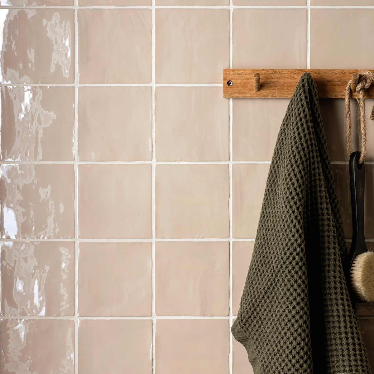 Thatch Field wall tile | 13x13cm — Tile.co.uk